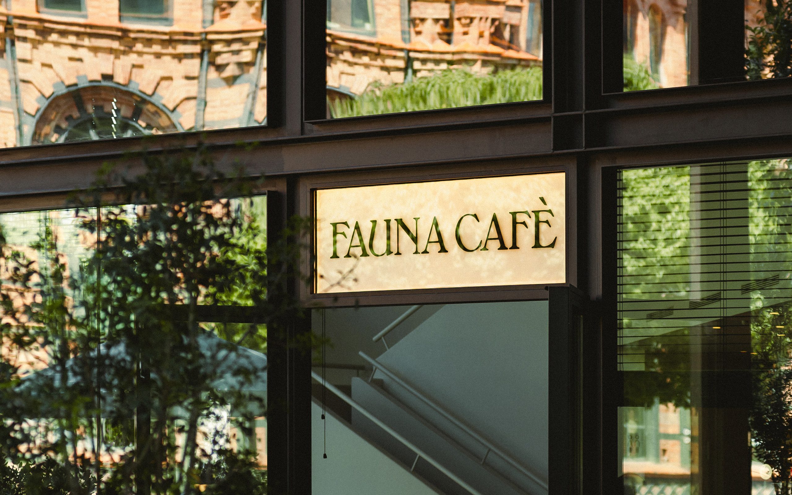 Fauna Café – Dennis